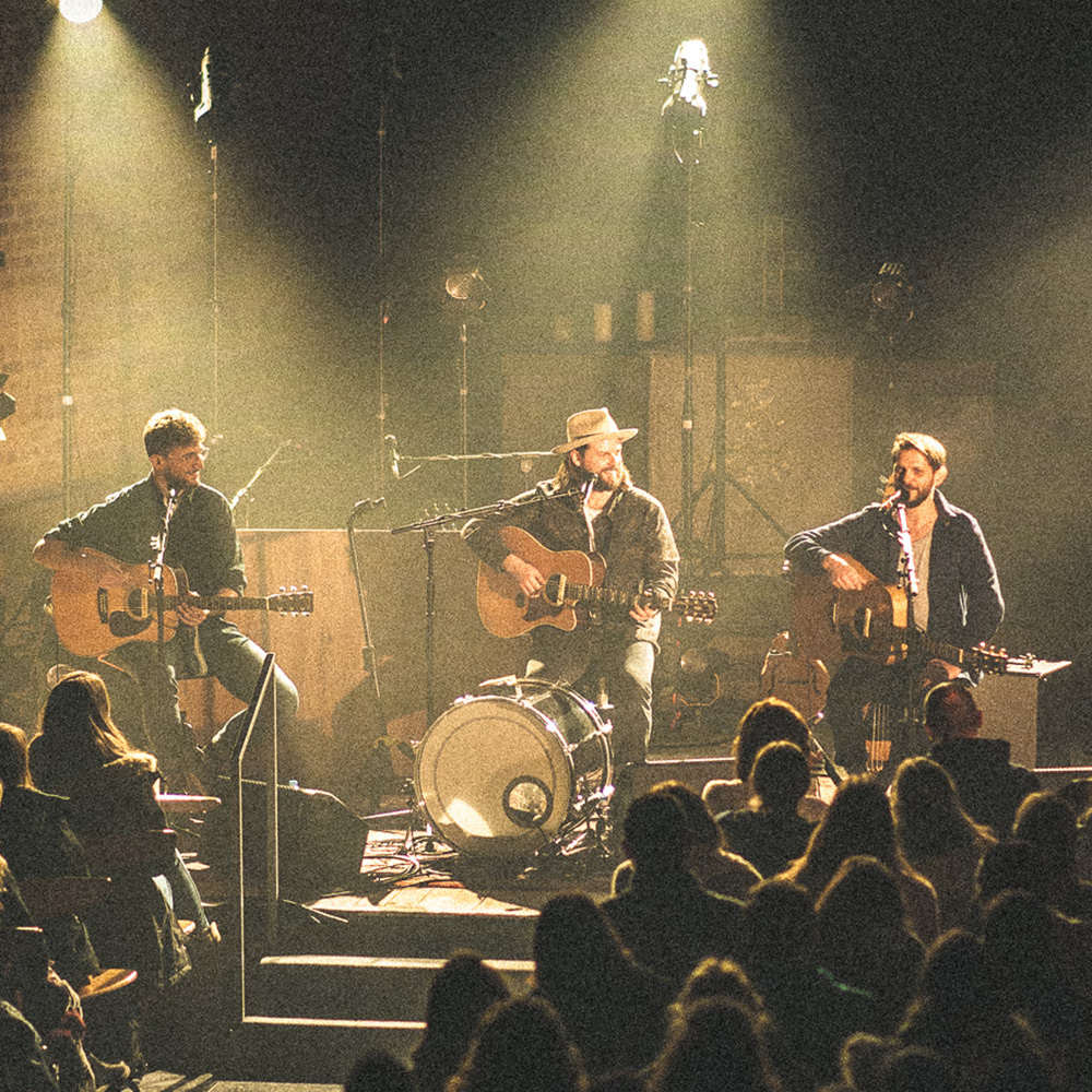 Mighty Oaks | Selection