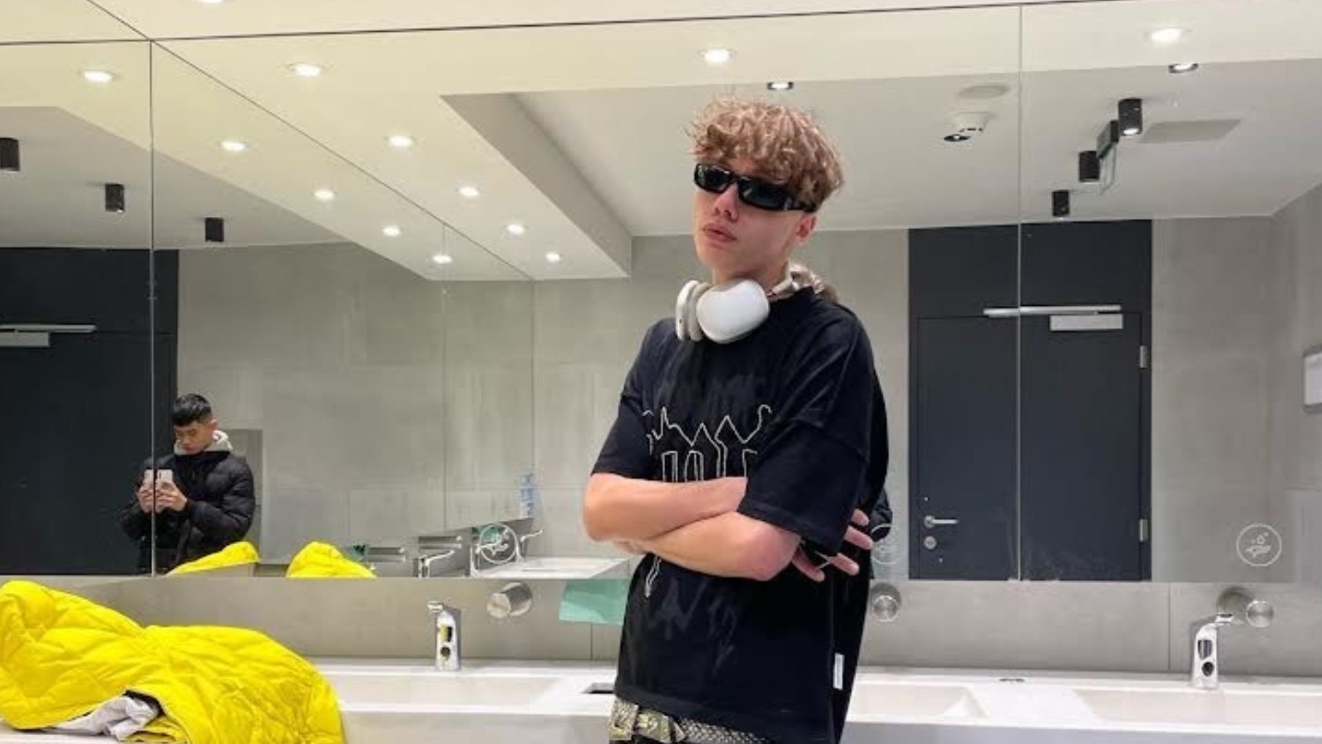 Pop Out: Fresh artists / Summer party | Lucerna Music Bar