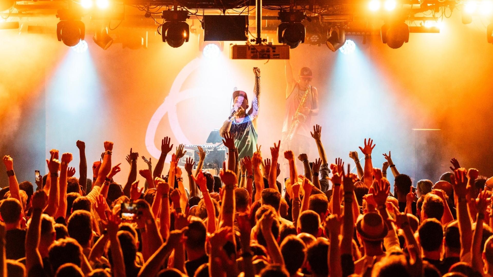 Dub FX & Woodnote / AU | Lucerna Music Bar
